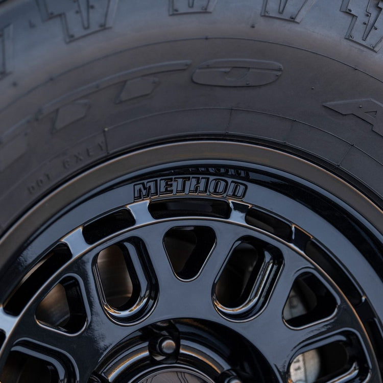 321 | Gloss Black – Method Race Wheels Australia